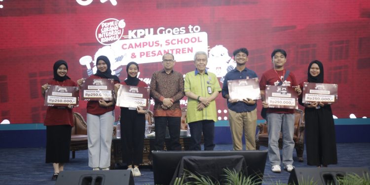 KPU Goes To UMSU "Socialization and Voter Education" - Universitas Muhammadiyah Sumatera Utara